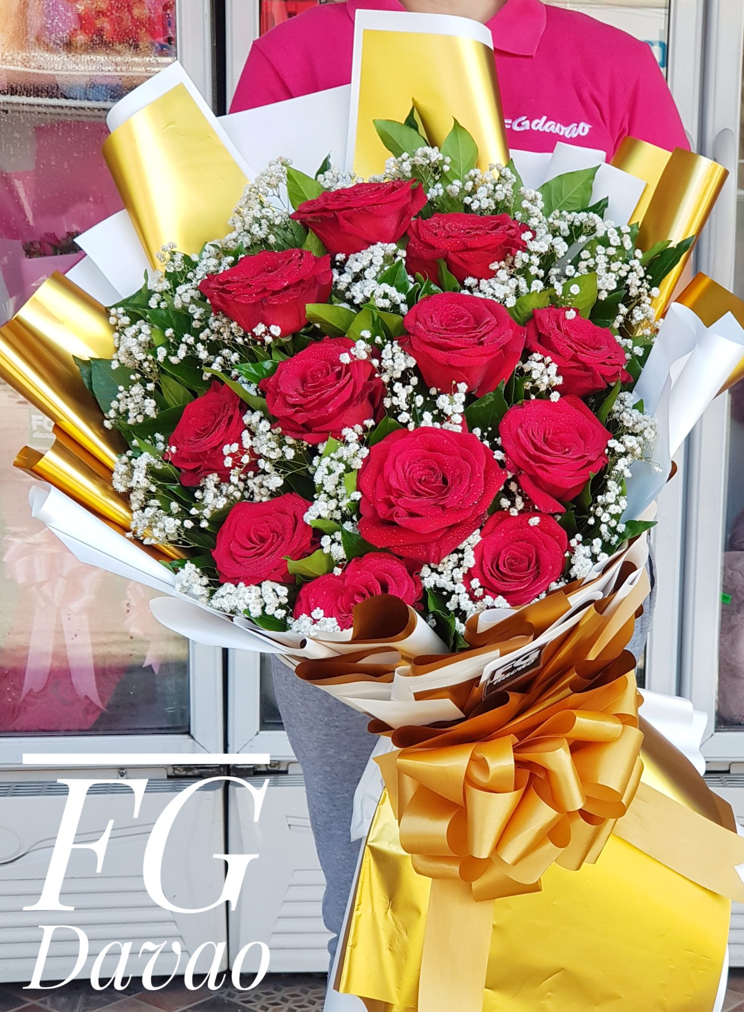 200 Roses Bouquet – Round Arrangement – 4 Colors of Roses – FG Davao ...